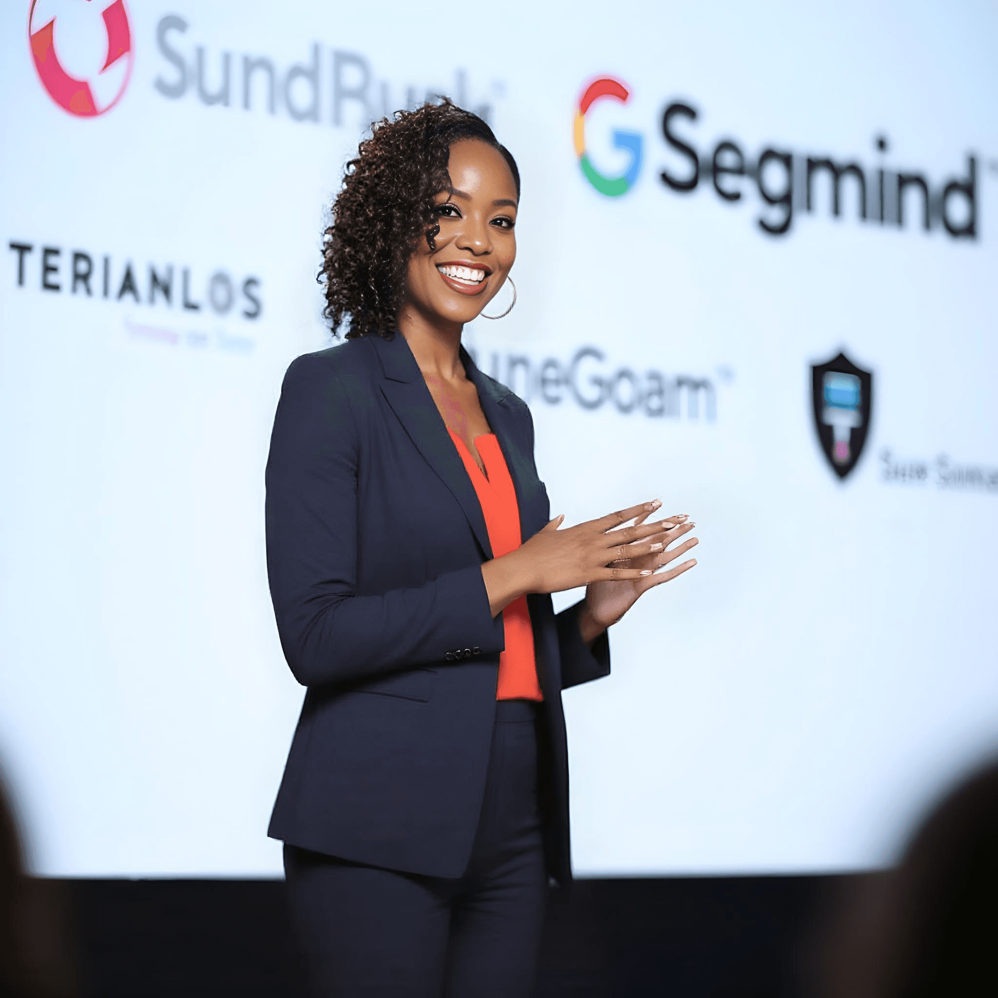 AI Body Swap - Pixelflow | Segmind